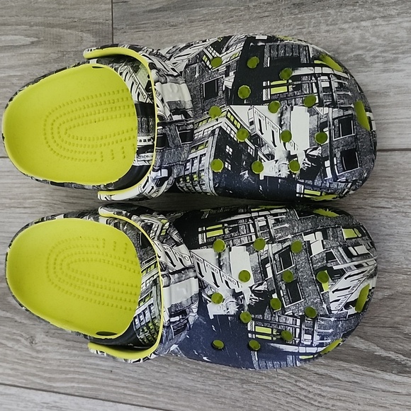 CROCS | Shoes | Crocs Graphic Clog | Poshmark